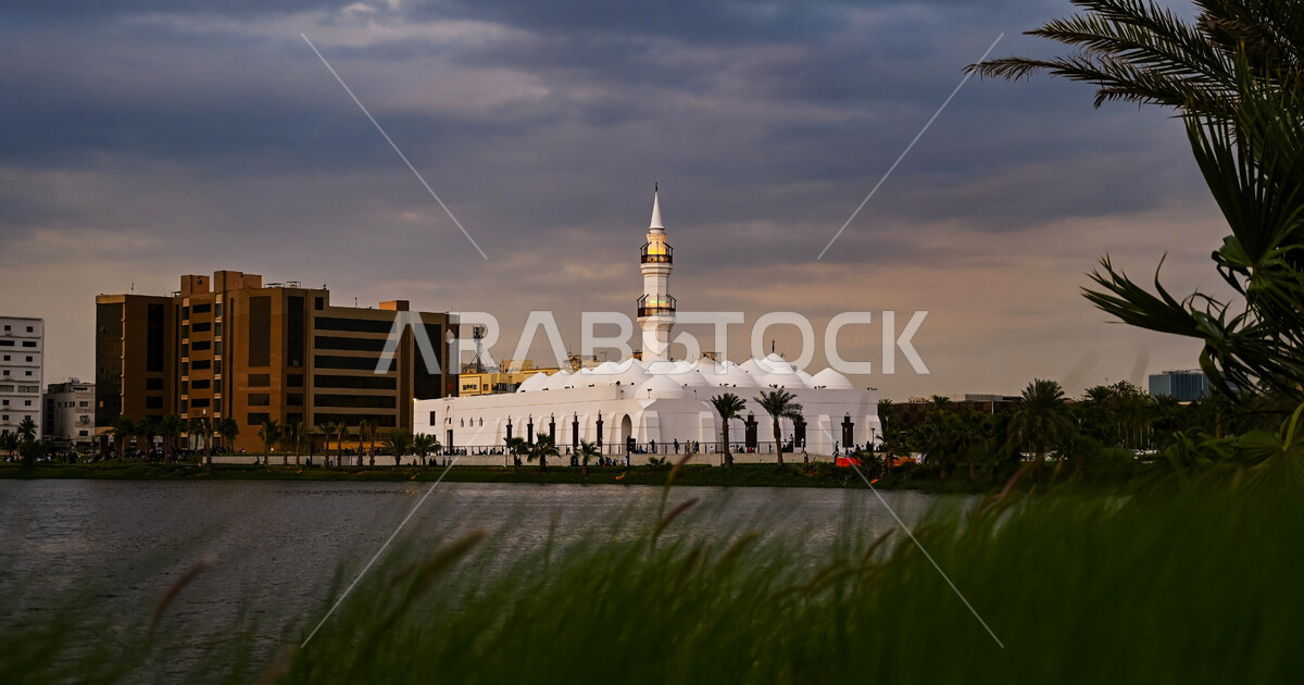 The most famous mosque in the city of Jeddah, Saudi Arabia, the Ibrahim ...