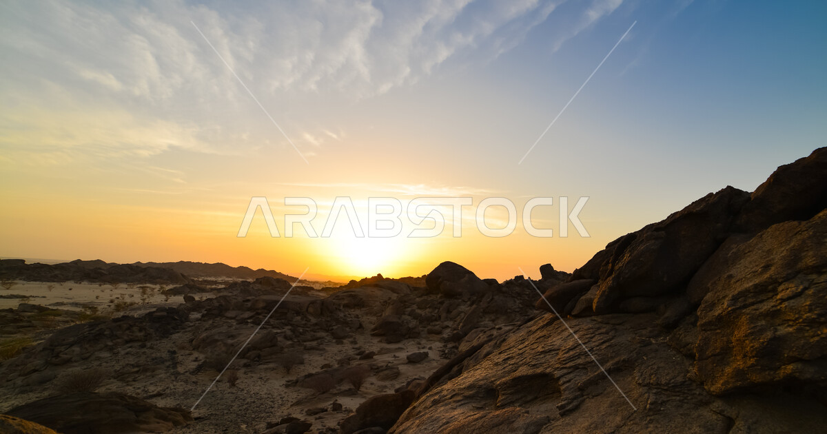 Desert landscapes and mountainous nature on the Salwa Road in the ...