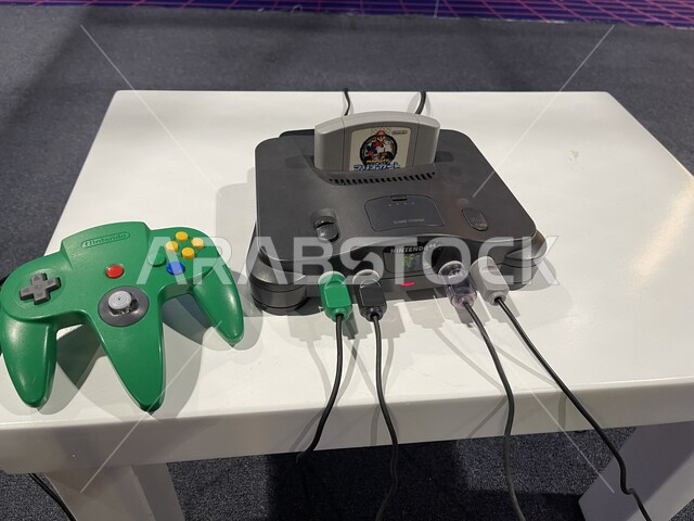 The first Nintendo electronic game device with a special control hand ...