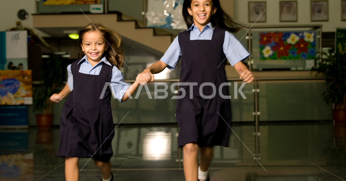 وقت اللعب والترفيه أثناء الفسحة المدرسية، التعليم في الإمارات العربية ...