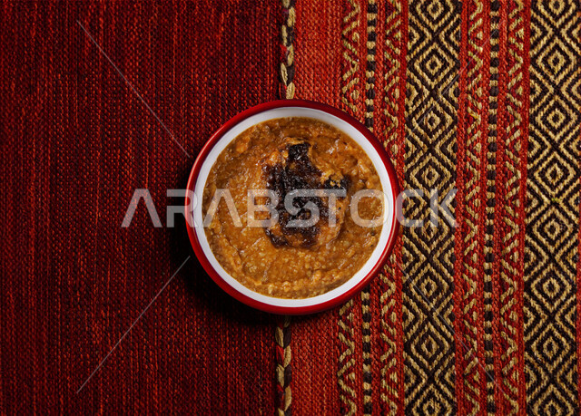 Famous old foods and dishes in Saudi cuisine, popular Saudi Arabian ...