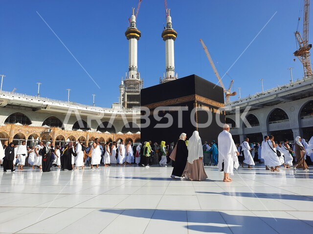 Pilgrims of the Holy House of God circumambulate the Holy Kaaba in the ...