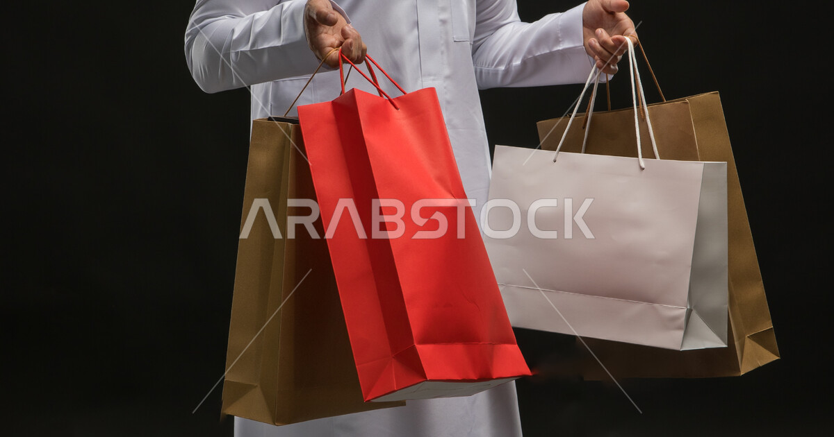 الاستفادة من عروض وتخفيضات الجمعة البيضاء، متعة التسوق واقتناء