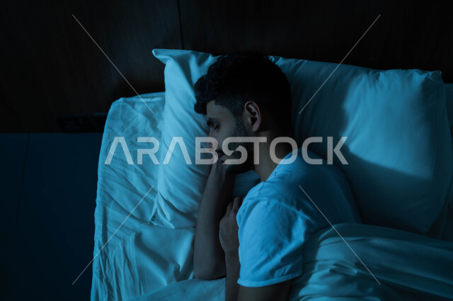 الاسترخاء والاستمتاع بالأجواء الهادئة، فوائد النوم المبكر، صورة مقربة ...