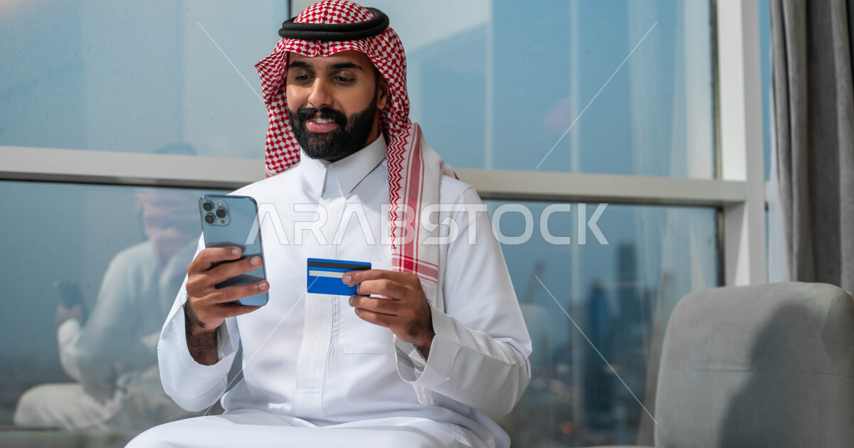 The possibility of paying bills with an electronic card, gestures of ...