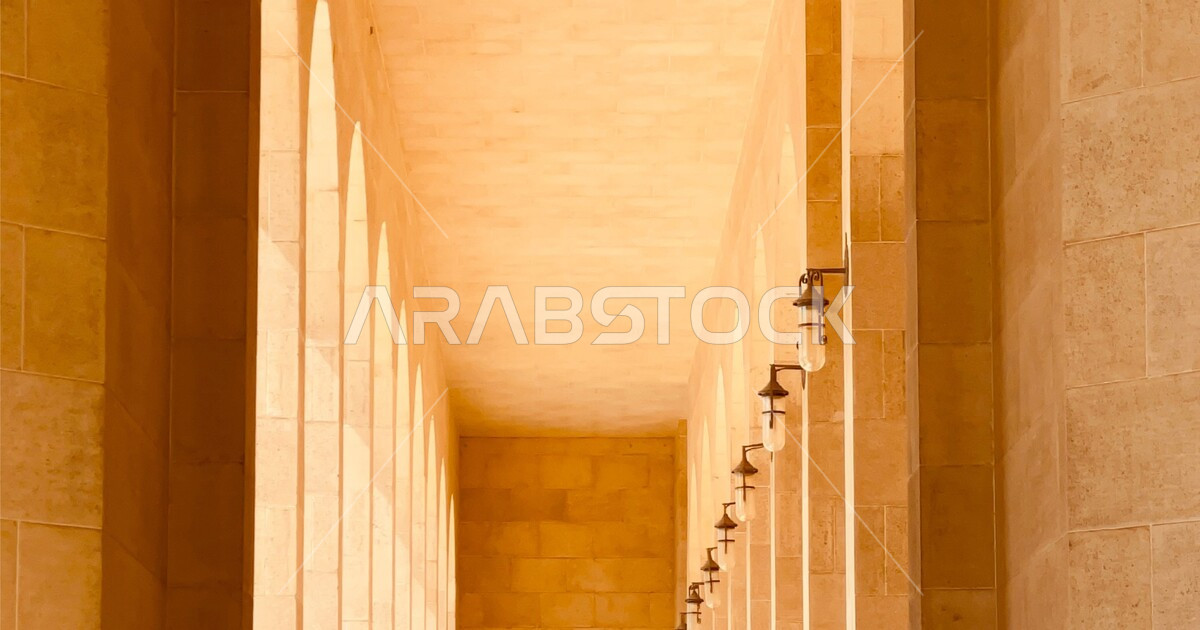 مدخل المسجد الكبير في مملكة البحرين، الفن الهندسي المعماري على الطراز ...