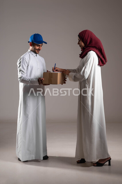 Safe, smart shopping, the process of transferring orders to customers ...