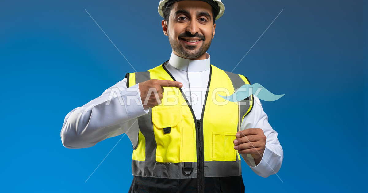 الإشارة باصبع السبابة الى عود خشبي مع قصاصة ورقية على شكل شارب، الوظائف ...