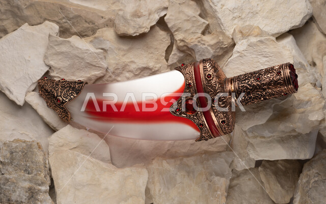 Perfuming and perfuming with the finest types of luxury Saudi Arabian ...