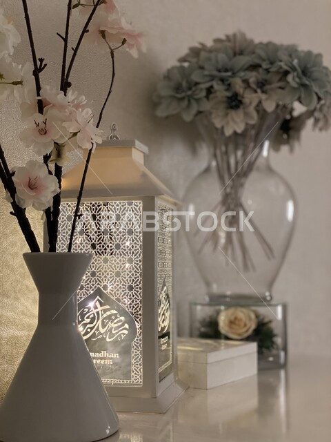 Traditional metal Arabic lamp, Ramadan antiques and decorations ...