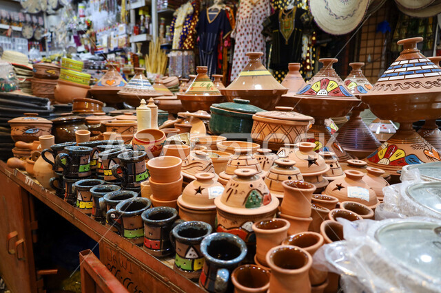 Ancient folk crafts and handicrafts in the Kingdom of Saudi Arabia ...