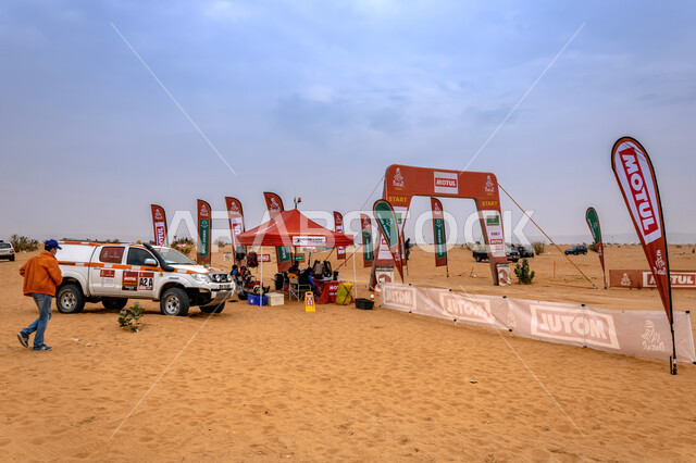 Tracks on sand dunes, the Dakar Rally event in the Kingdom of Saudi ...
