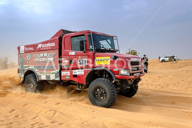 Tracks on sand dunes, the Dakar Rally event in the Kingdom of Saudi ...