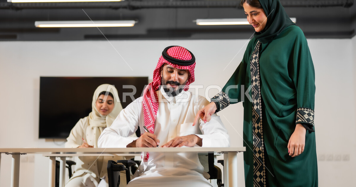 Comfortable work environment in Saudi companies, conducting recruitment ...