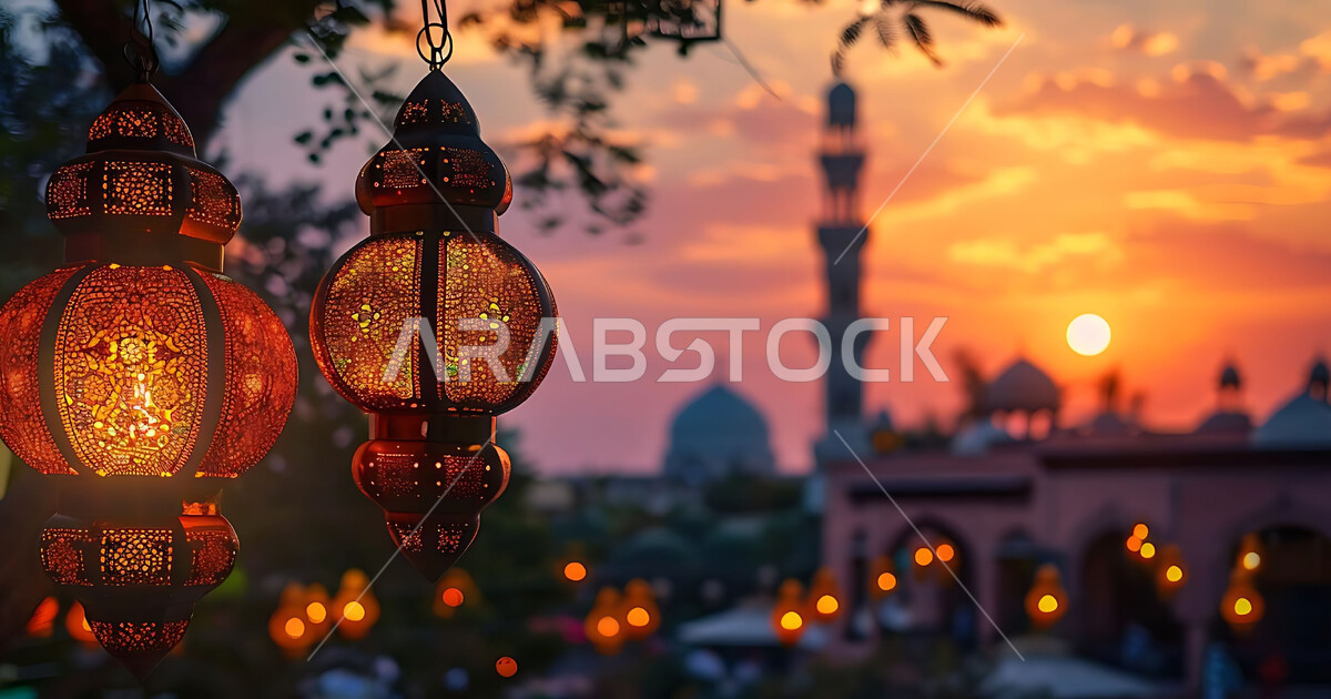 التصاميم الهندسية التقليدية للفوانيس المعدنية, الأجواء الدينية الروحانية, صورة ظلية لمنظر غروب ...