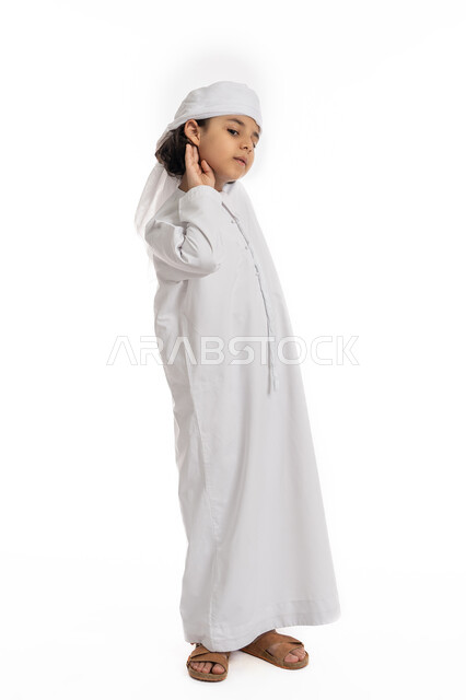 Listening well and focusing on speech, a Saudi boy who overhears ...