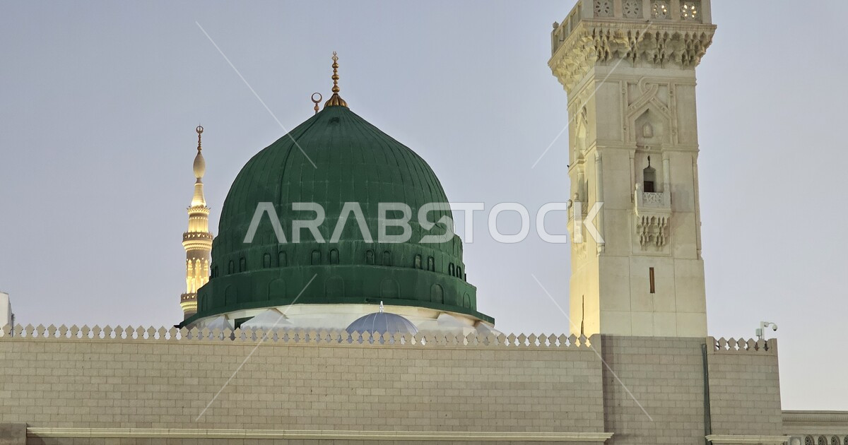 The Noble Prophet’s Mosque in Medina, Saudi Arabia, worship and ...