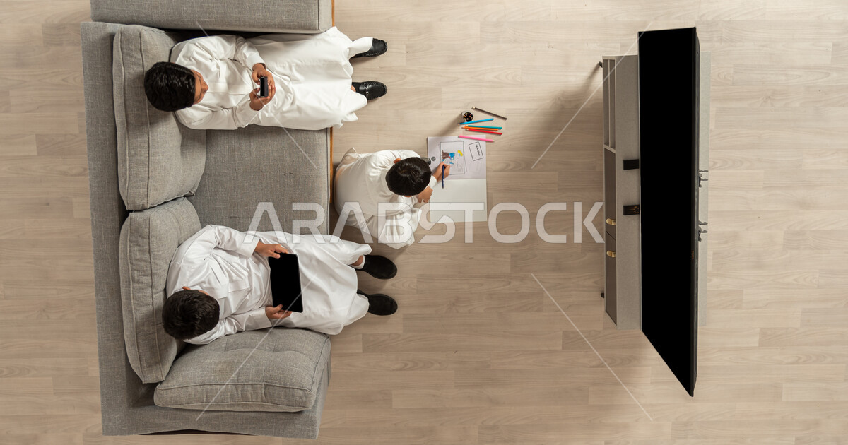 ممارسة الهوايات المسلية, استخدام التقنيات الحديثة في وقت الاستراحة, الترفيه والمتعة في أوقات ...