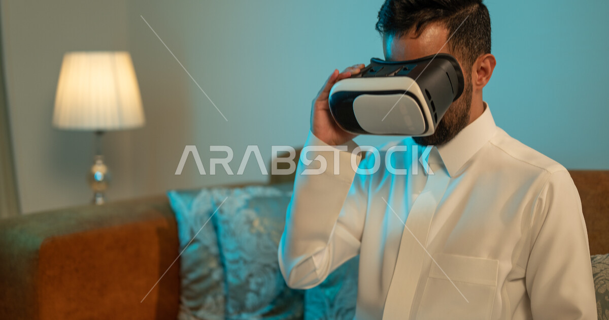 التسلية والمتعة والتفاعل بمتابعة المسلسلات ، مشاهدة أفلام ثلاثية ...