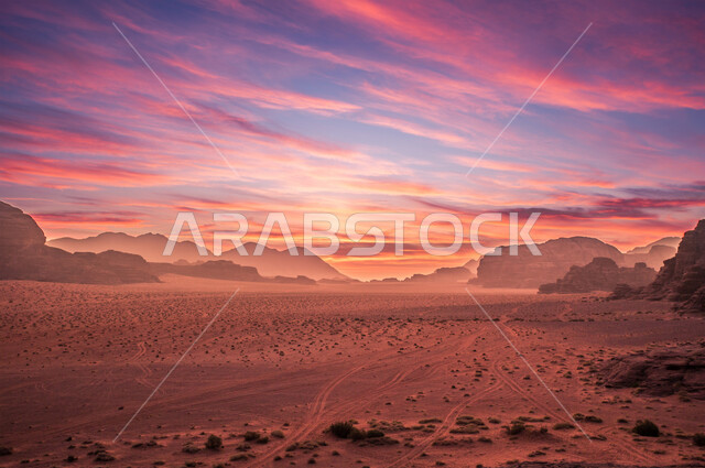 Natural views of the sunset scene in the Jeddah desert, soft golden ...