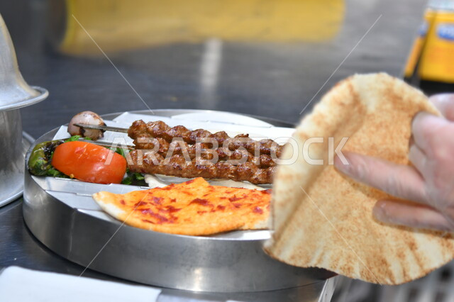 The art of serving food in restaurants in the Kingdom of Saudi Arabia ...