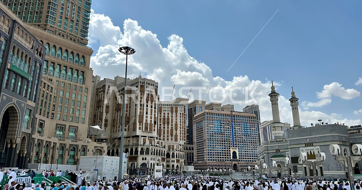 High-rise towers and hotels surrounding the Zamzam Tower, Islamic ...
