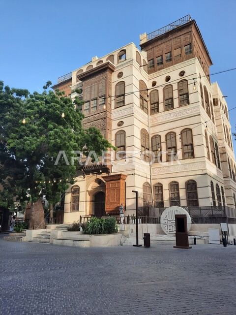 Interest in planting trees, streets and alleys in the historic city of ...