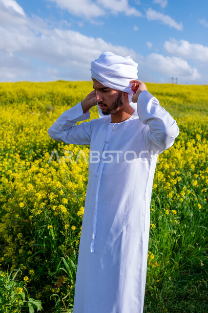 The correct way to wear the Emirati turban, hiking in the farms of the ...