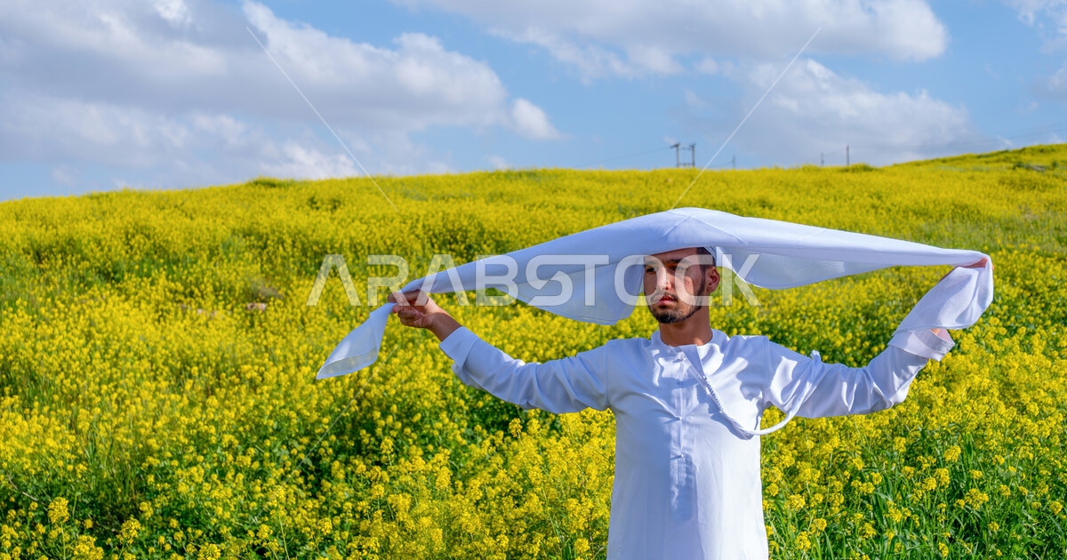 The correct way to wear the Emirati turban, hiking in the farms of the ...