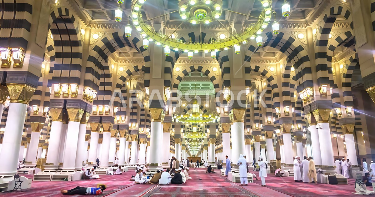 Distinctive designs and interior decorations of mosques in the Islamic ...