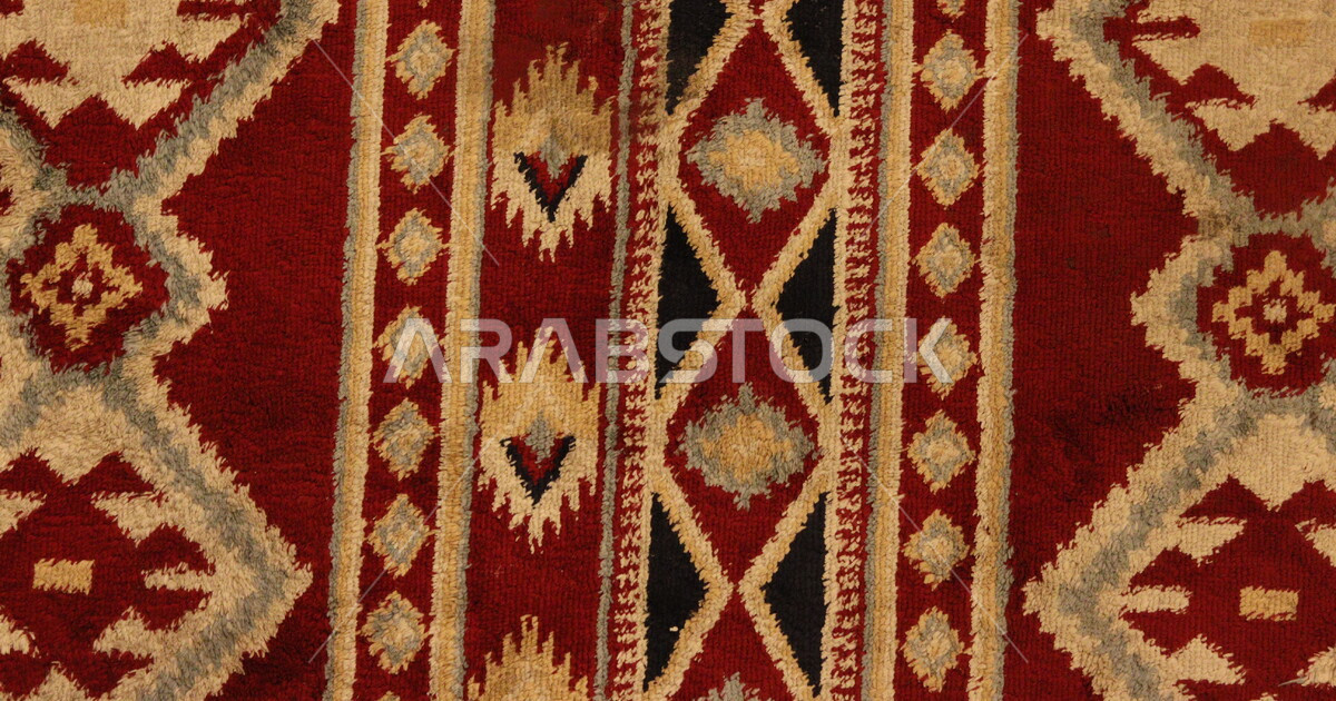 Saudi traditional style rug, Saudi heritage furniture and furnishings ...