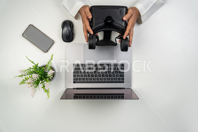 Simulating the imaginary world, technological devices and modern ...