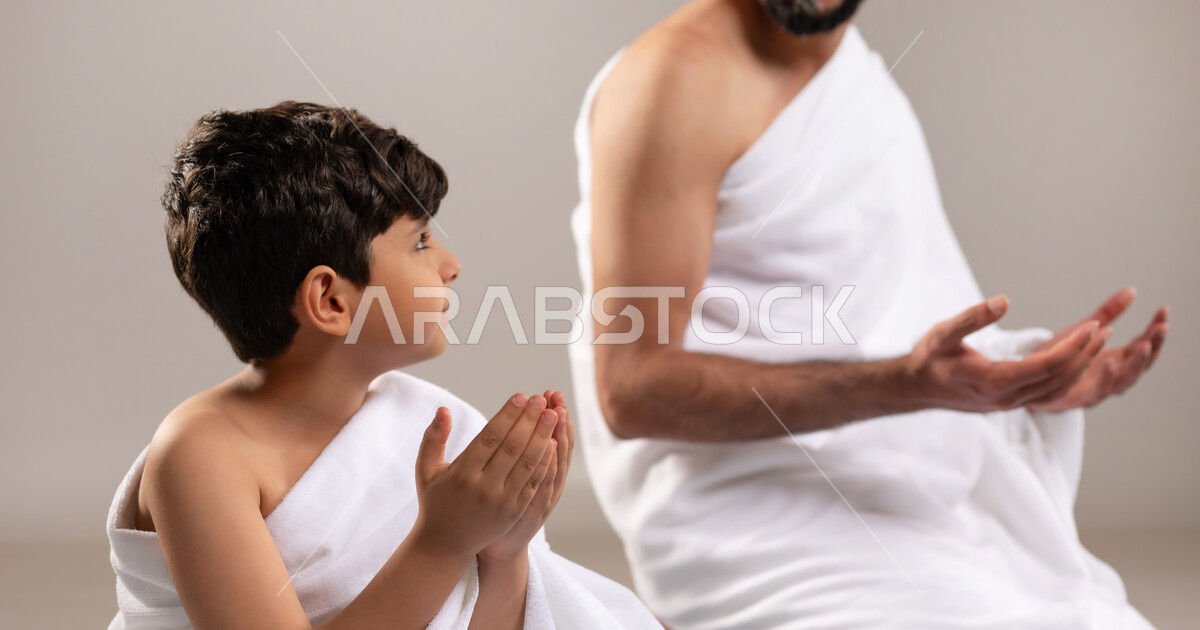 Preparing to perform the rituals of Hajj and Umrah and getting closer ...