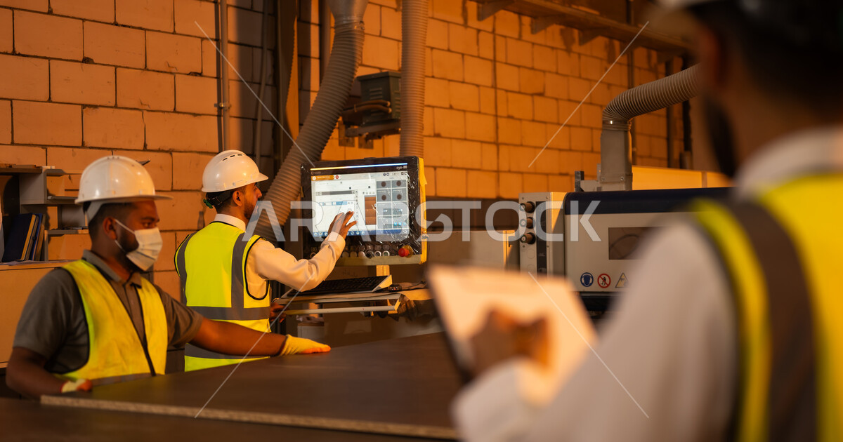 Supervising laboratory machines, carpentry workshops in Saudi Arabia ...