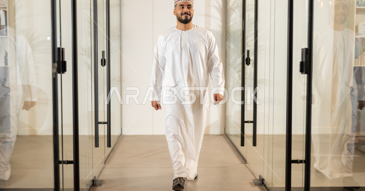 Administrative jobs and professions in the Sultanate of Oman, standing ...