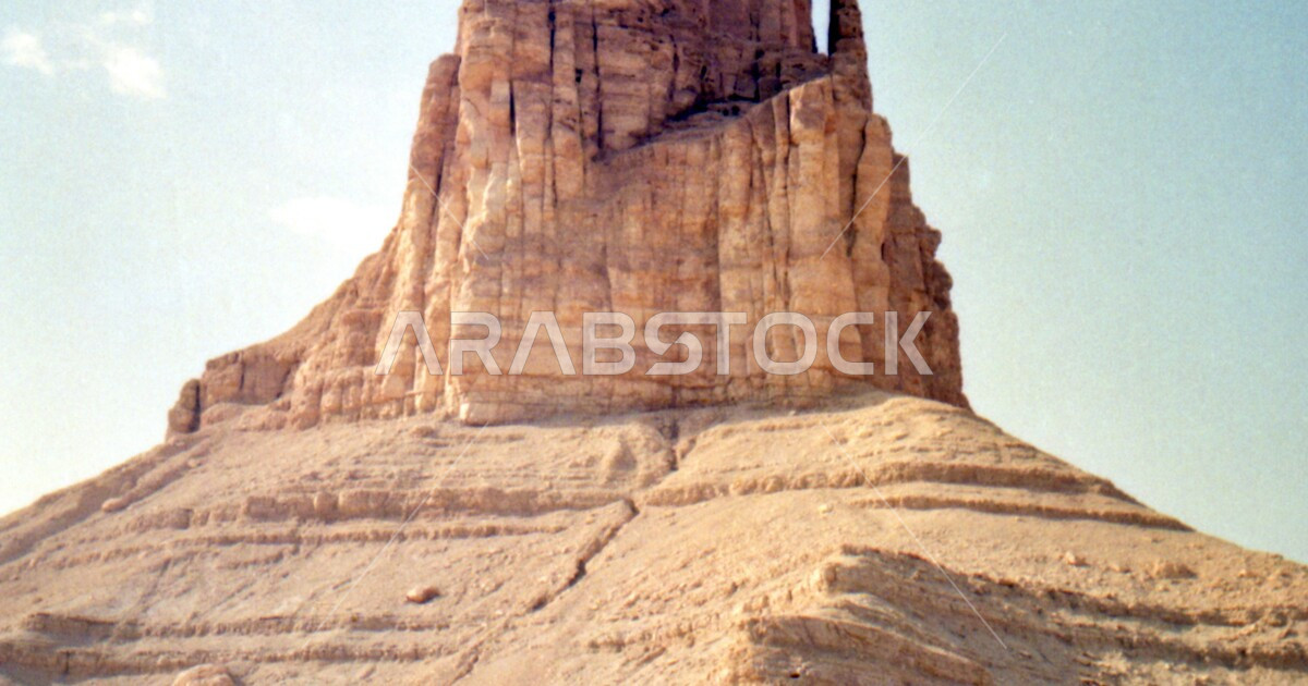 Natural rock formations and formations in the Kingdom of Saudi Arabia ...