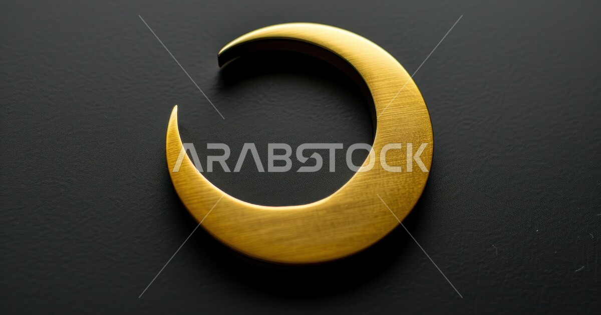 3D model of a crescent moon decorated in gold, Islamic decorations and ...