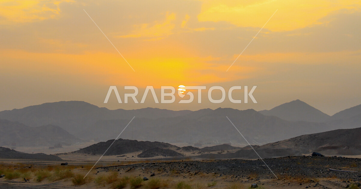 A stunning aesthetic picture of sunset and sunrise, creative sunset and ...