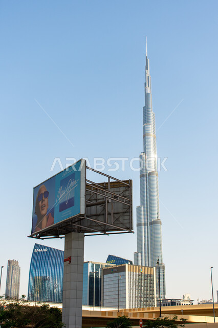 Burj Khalifa in Dubai, the architectural art of towers and skyscrapers ...