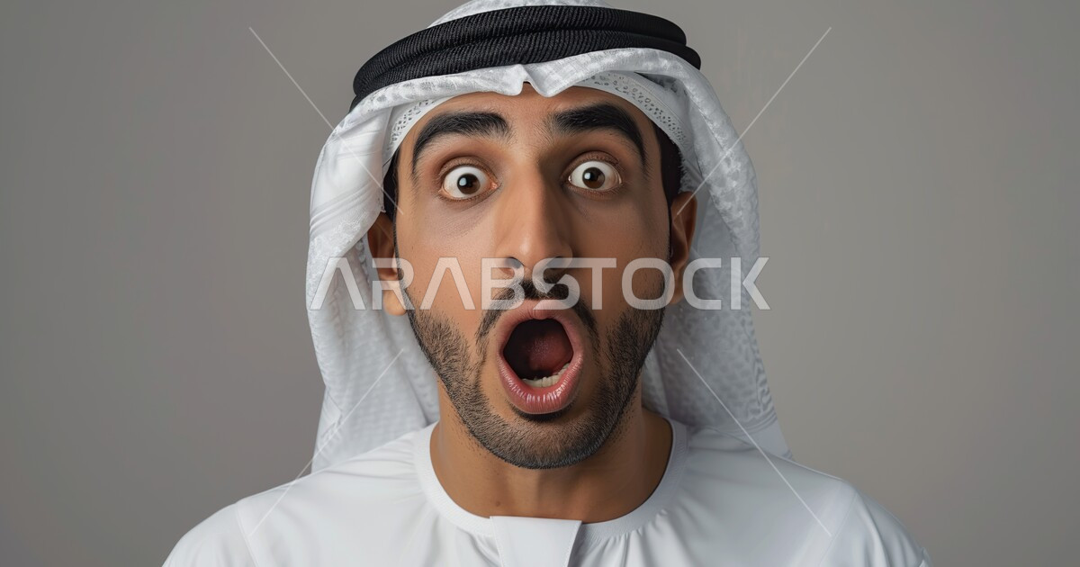 الصدمة والتعجب من حصول أمر ما، ايماءات تدل على الذهول لسماع خبر مفاجئ ...