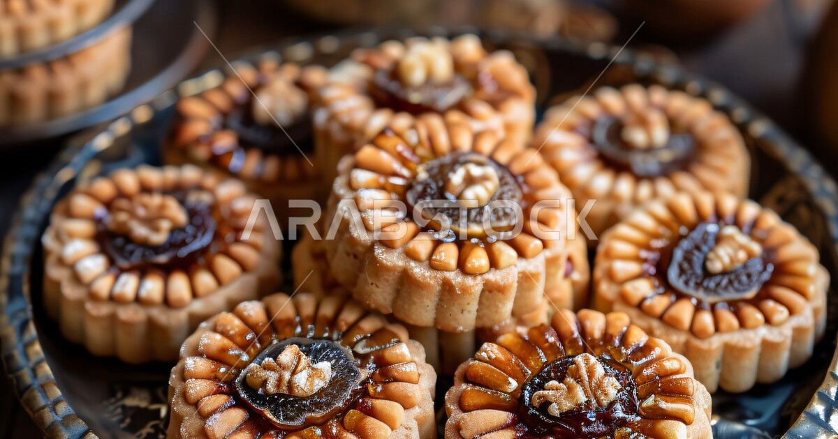 Date and Ajwa Maamoul, a traditional Saudi dessert, how to prepare and ...