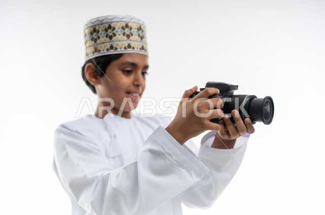 Professional photographer taking souvenir photos, practicing ...