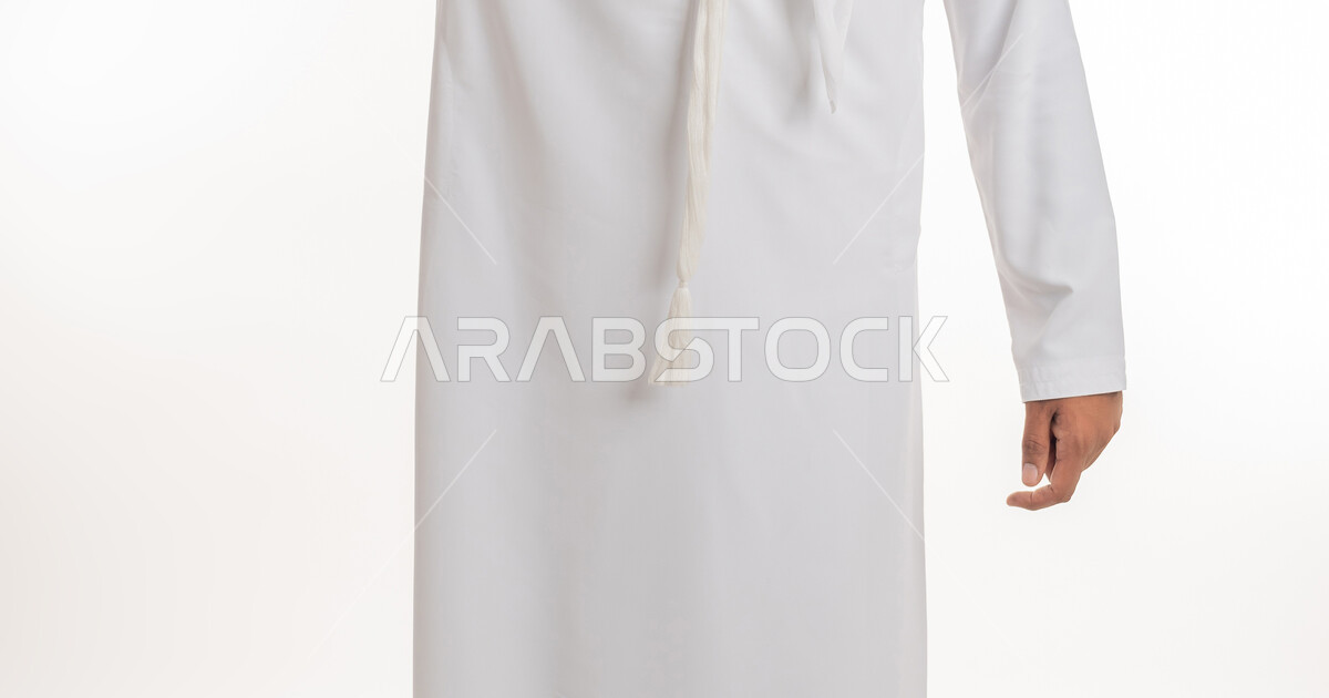 مفهوم تحديد المهام، بورتريه لرجل اعمال عربي خليجي اماراتي يرتدي ...