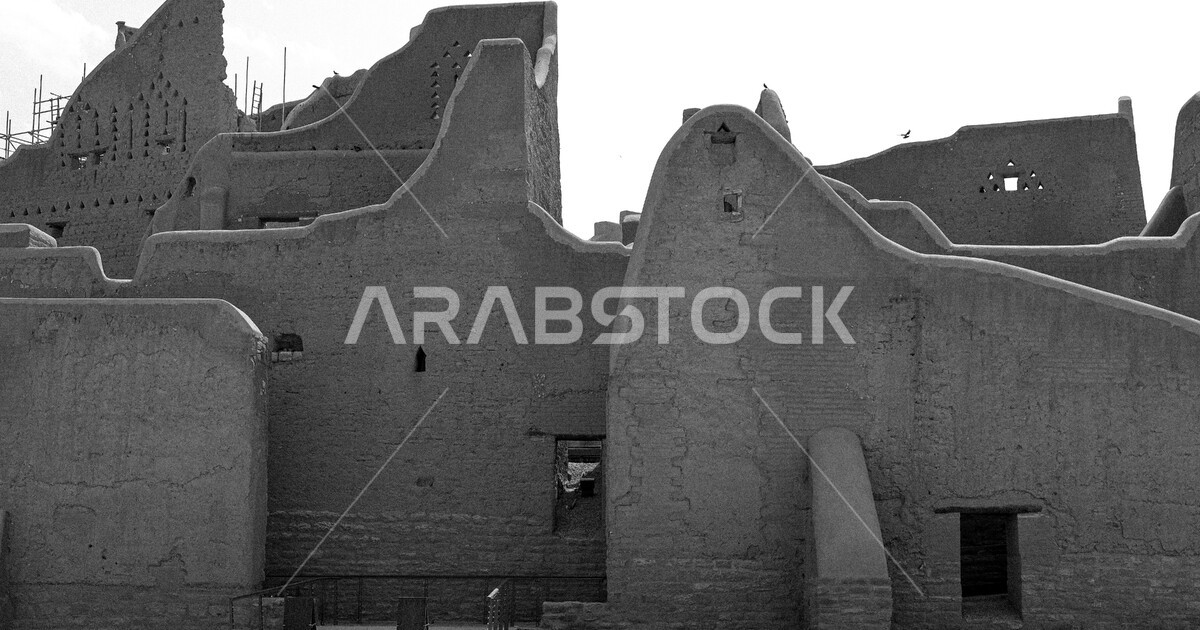 Traditional mud brick architecture in Saudi Arabia, museums and ...
