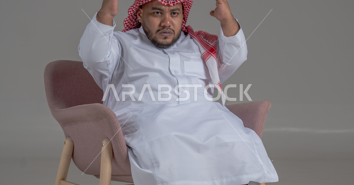 Expressions of annoyance and anger, portrait of a short Saudi Arabian ...