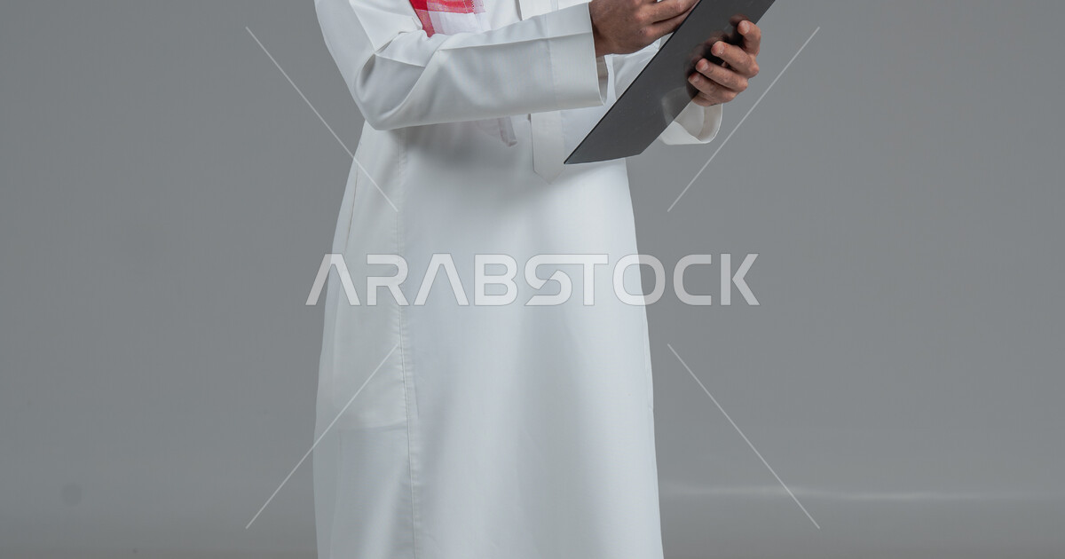 Expressions of thinking for decision making, taking notes, portrait of ...