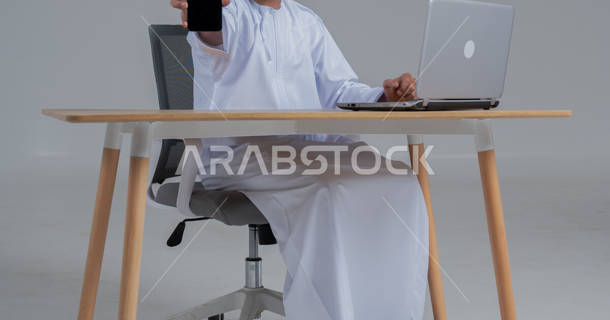 Omani office jobs and professions, using modern and advanced ...