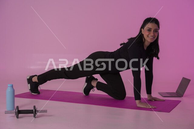 Gestures of happiness and activity, physical activities to maintain ...