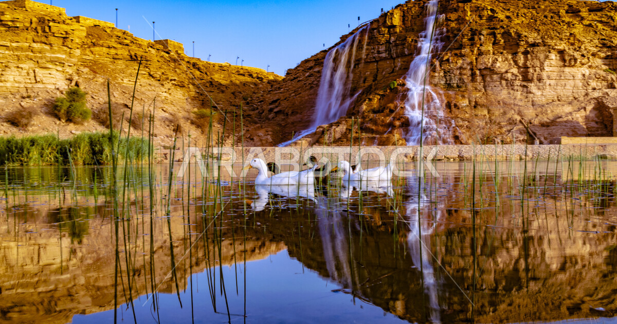 Beautiful view of Wadi Namar lake in Riyadh, Saudi Arabia, Wadi Hanifa ...