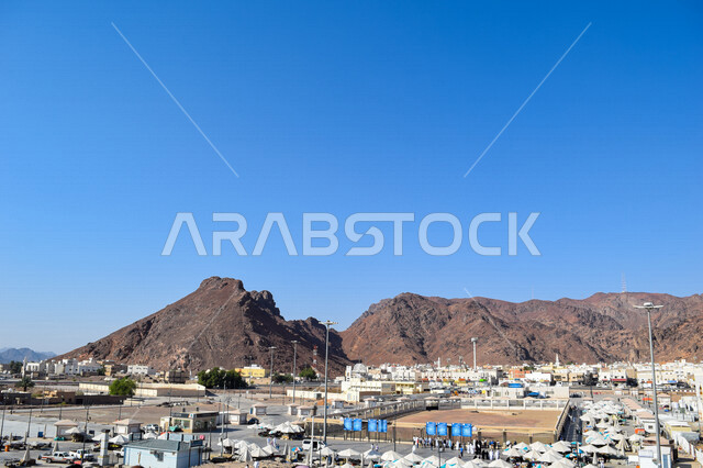 Uhud Mountain in Medina, Uhud Martyrs’ Square and Cemetery, Islamic ...